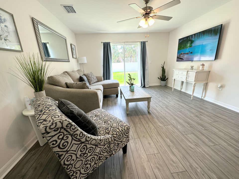 3243 Lanai Ave, N Port, FL 34288 | Beycome™