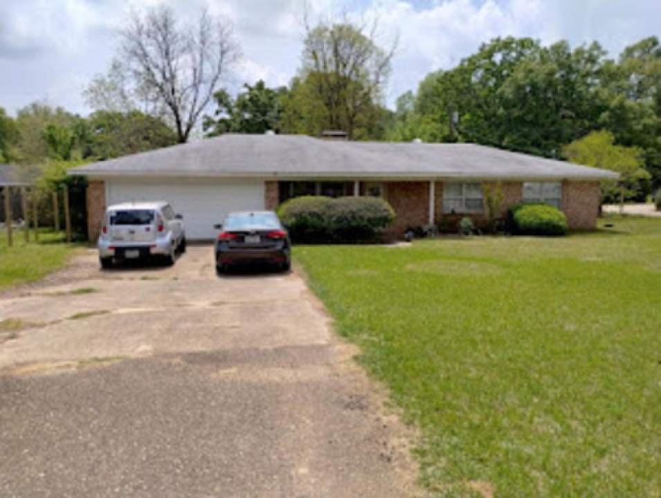 101 W Walters Blvd, New Boston, TX 75570 | Beycome™